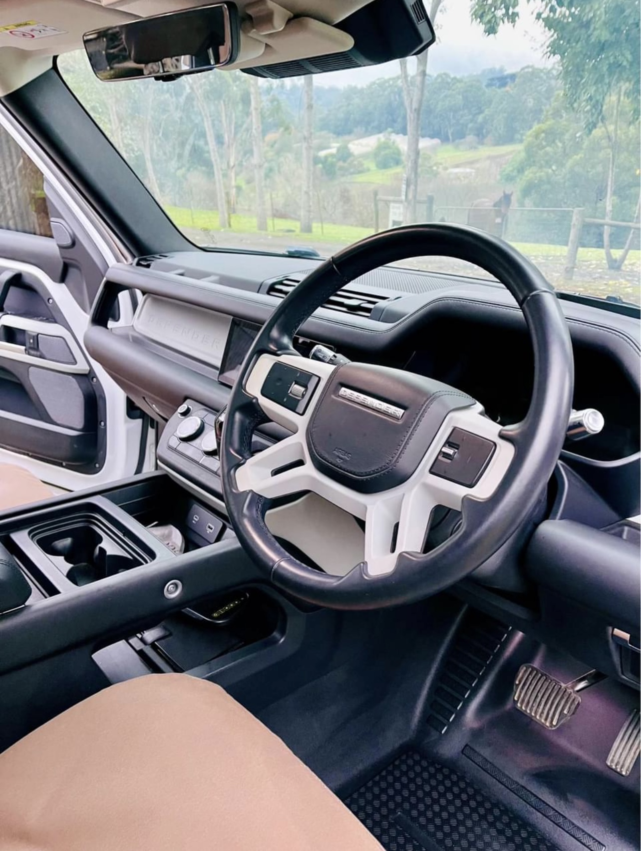 Luxurious and Stylish: 2021 Land Rover Defender