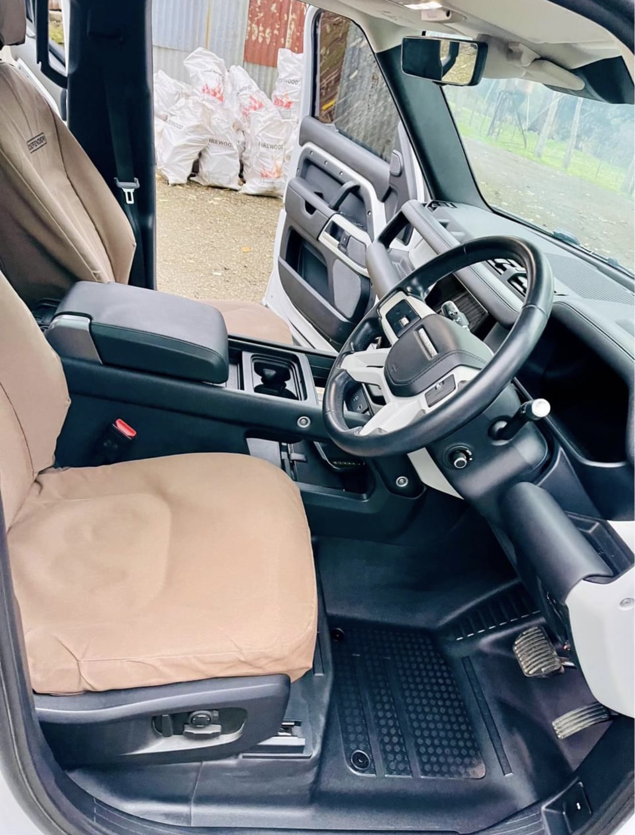 Luxurious and Stylish: 2021 Land Rover Defender